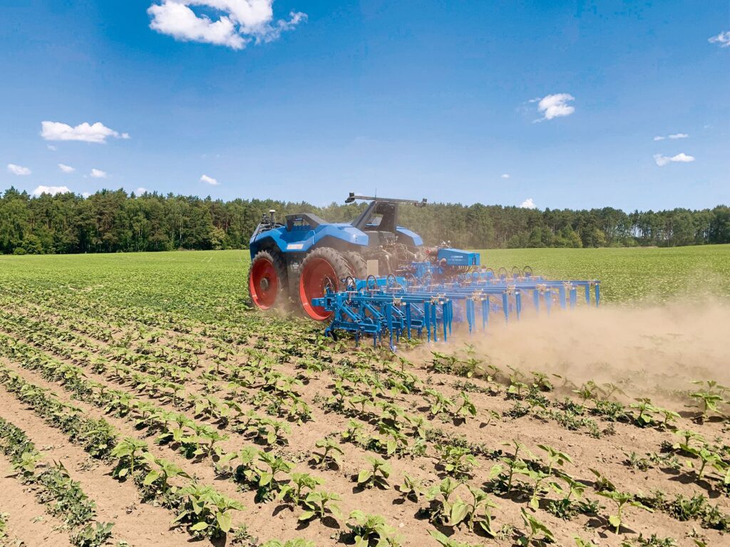 COMBINED POWERS - The next level in automated agriculture